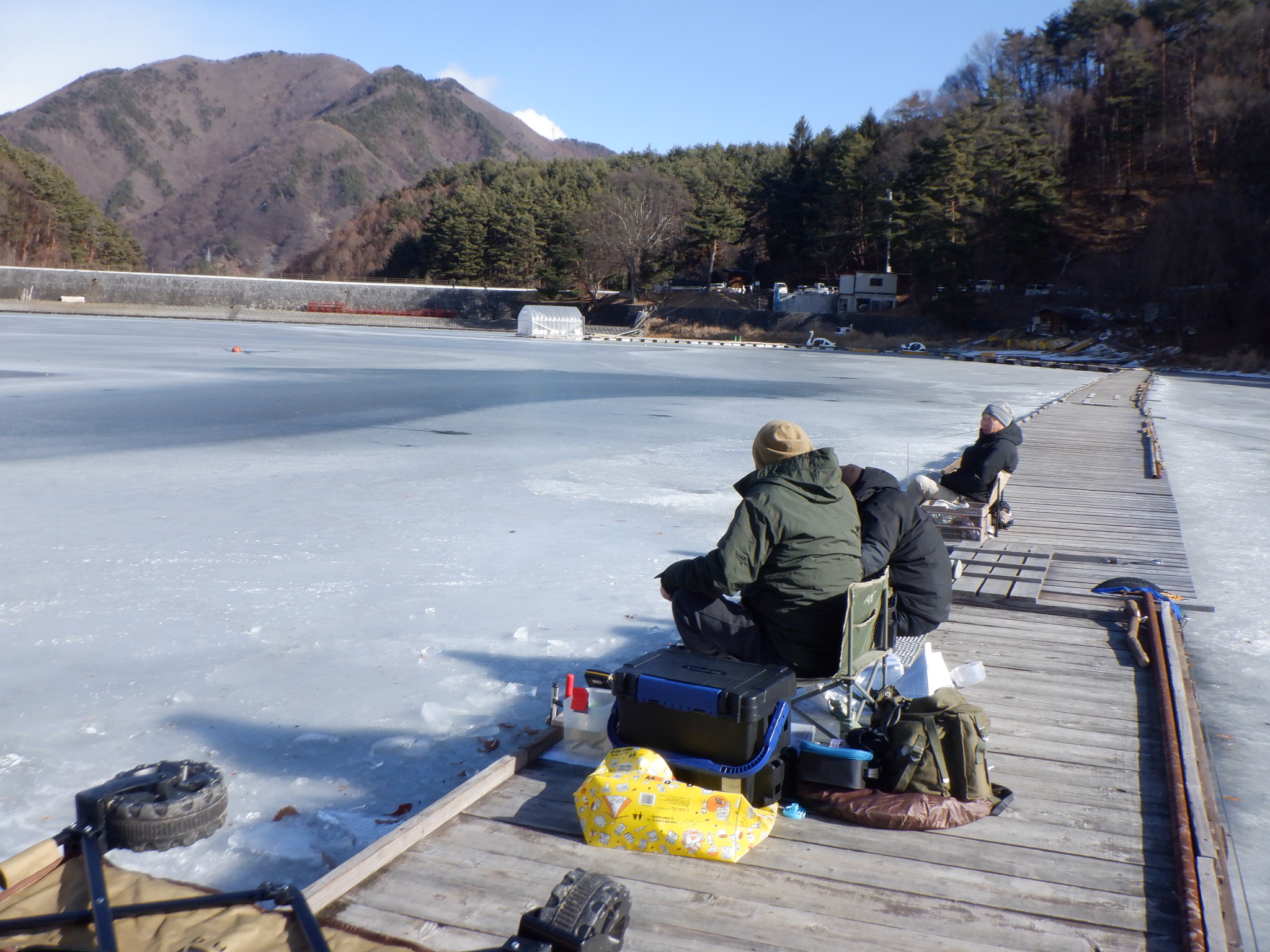 2026年1月11日（日）のワカサギ釣果情報 | 美鈴湖の釣り情報｜ワカサギ・ヘラ鮒釣り・ボート体験｜松本市ウテナ荘